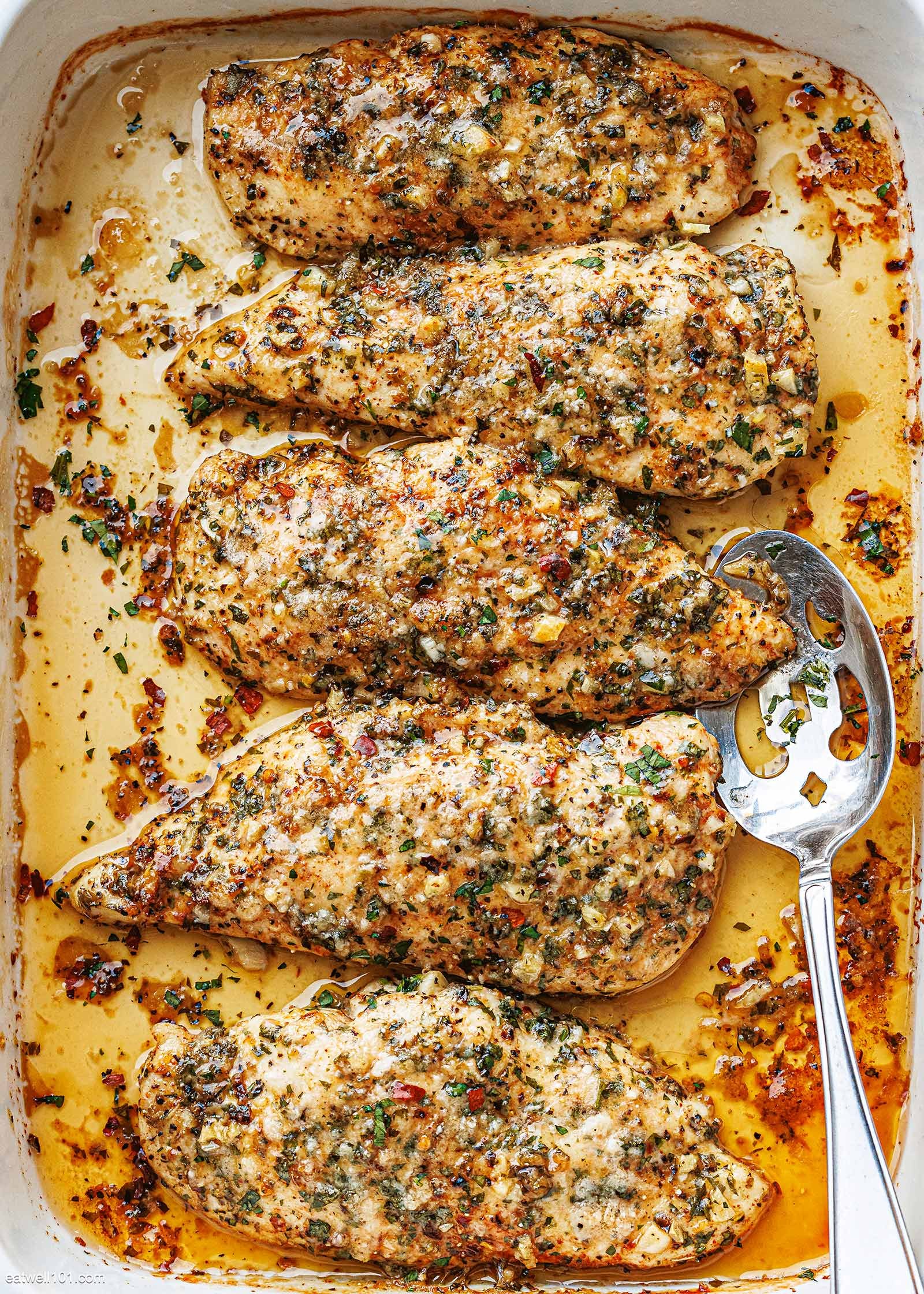Garlic Parmesan Chicken Bake - homemestic.com